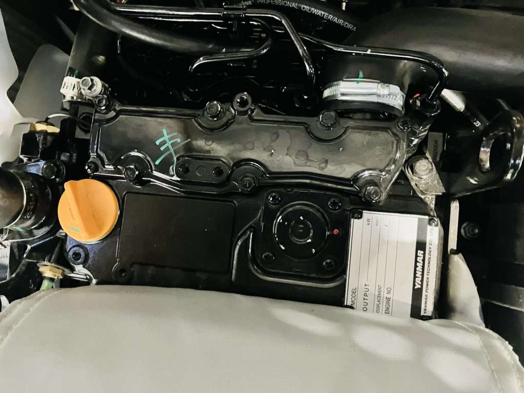 CRX MICRO / MINI DIGGER EXCAVTOR - J Bourne Tractors